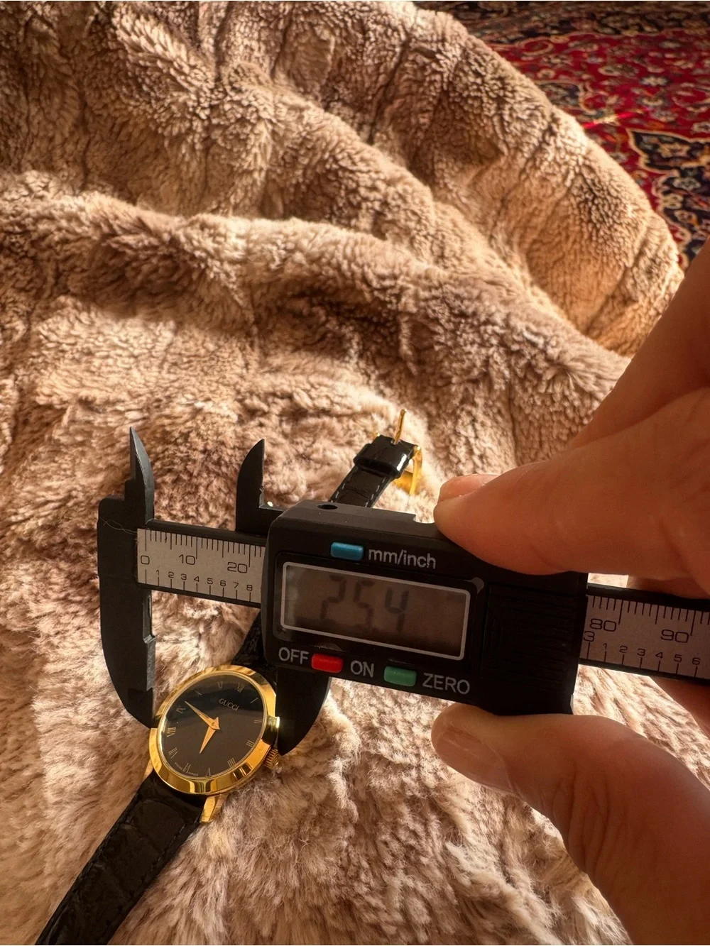 Gucci | Accessories | Vintage Gucci 220l Swiss Made Gold Tone Watch ...